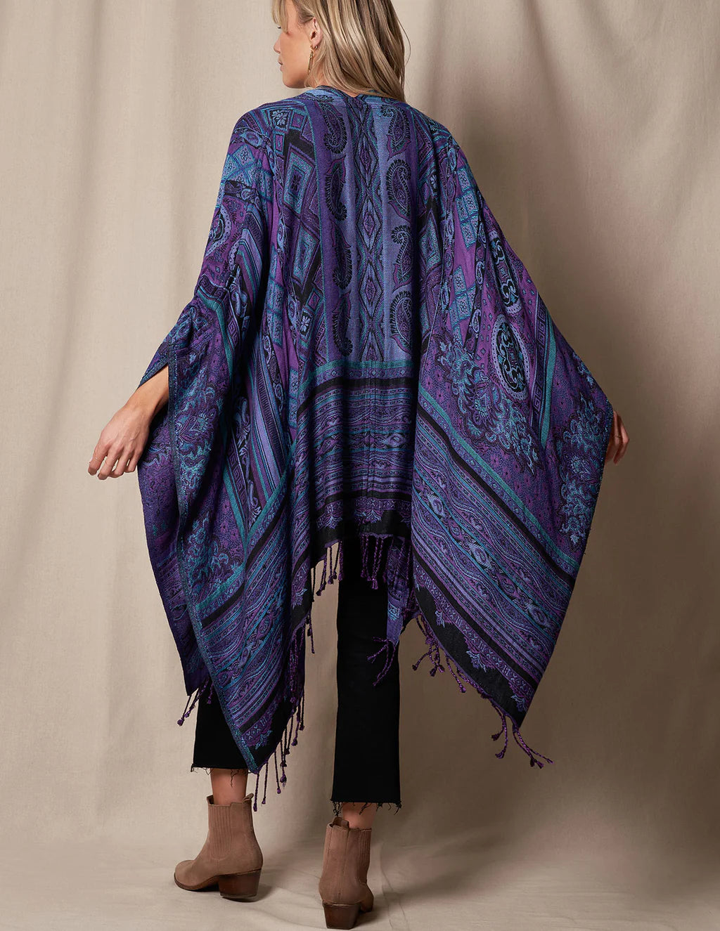 Types of Shawls: A Guide to Styles and Use — Sivana